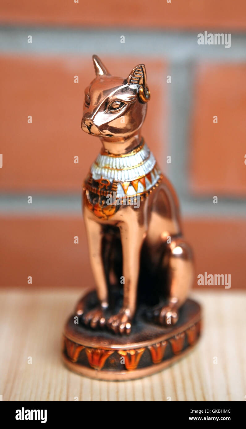 Bastet della dea egizia immagini e fotografie stock ad alta risoluzione ...