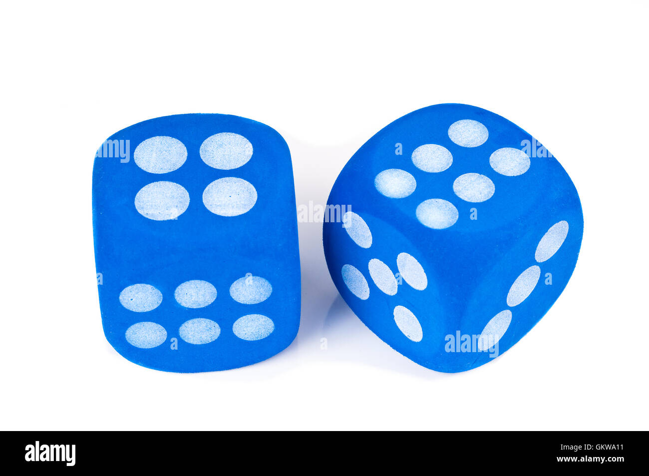 Due dadi blu rosso immagini e fotografie stock ad alta risoluzione - Alamy