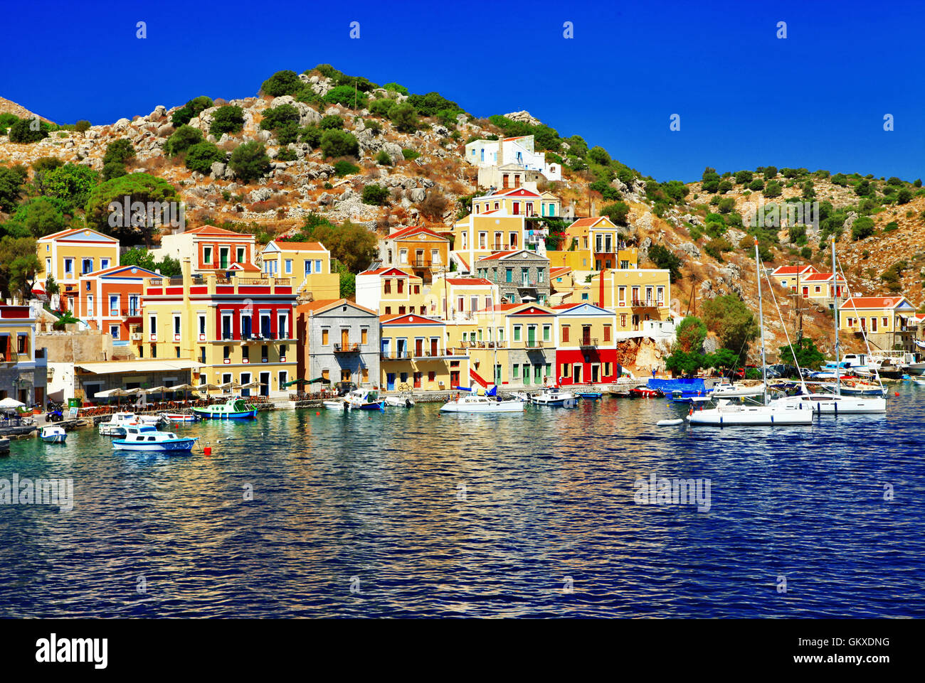 Colorato piccolo isola Symi, Dodecaneso, Grecia Foto stock - Alamy