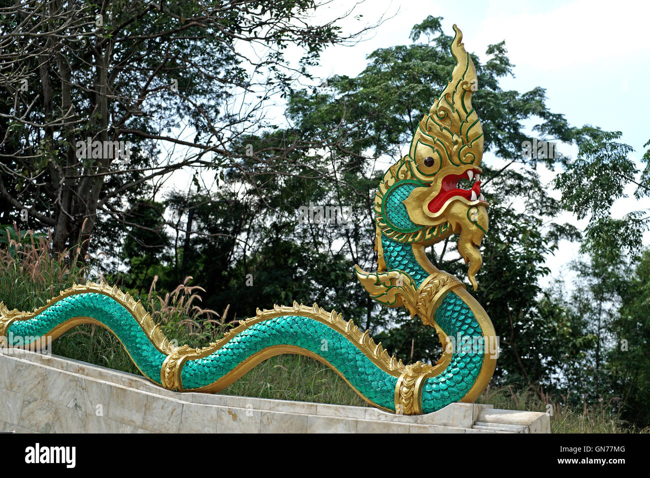 Serpente serpente naga immagini e fotografie stock ad alta risoluzione ...