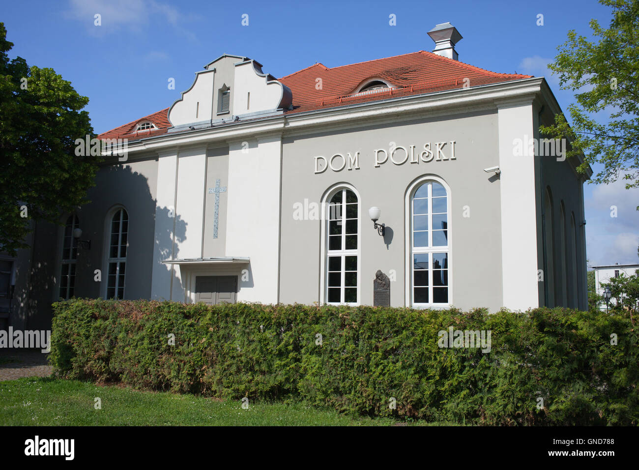 Edificio dom polski immagini e fotografie stock ad alta risoluzione - Alamy