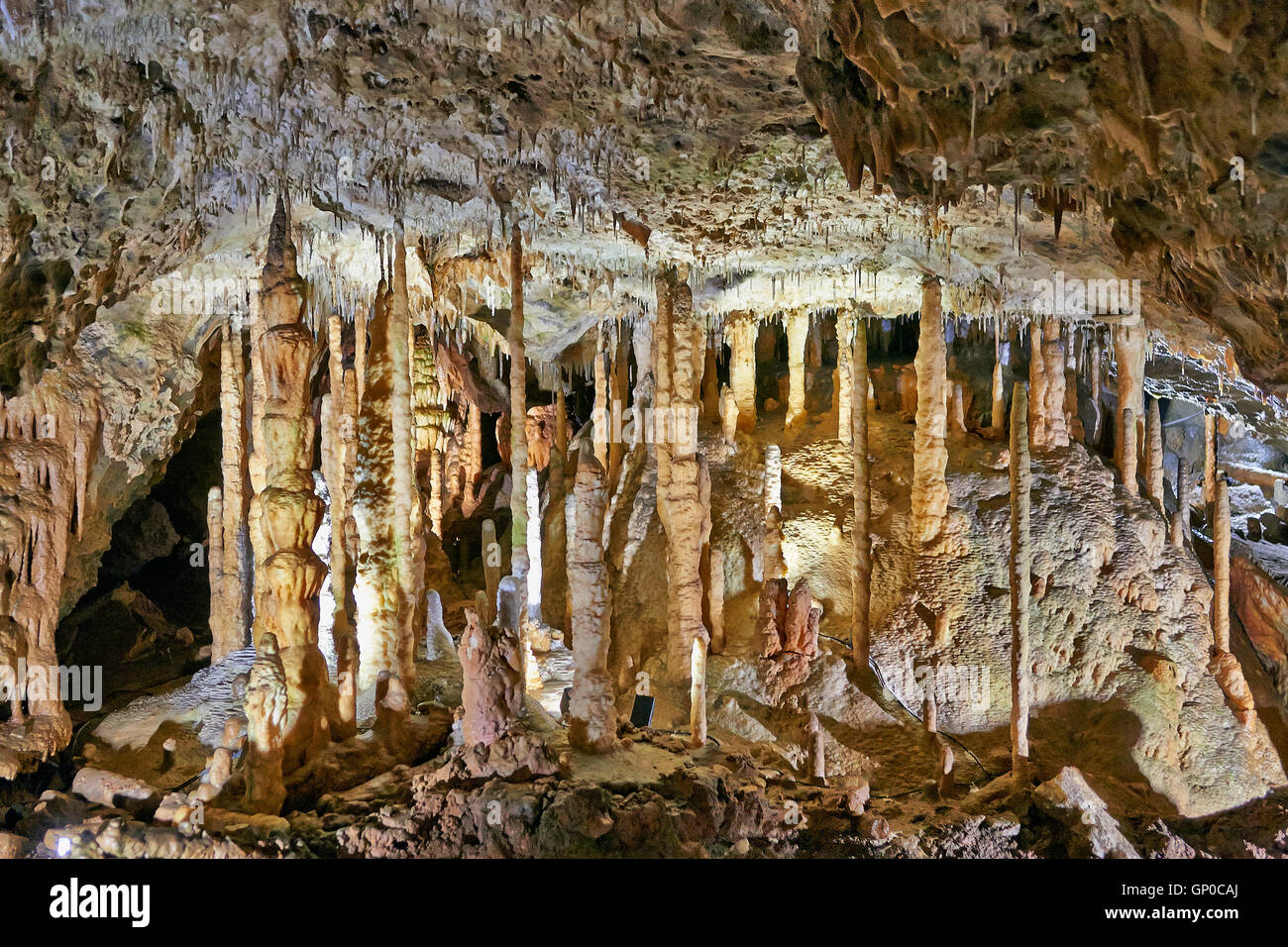 Stalagmites Stalagtites Immagini e Fotos Stock - Alamy