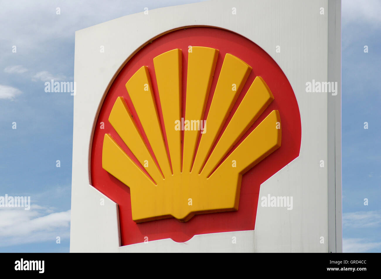 Shell logo shell logo shell logo immagini e fotografie stock ad alta ...