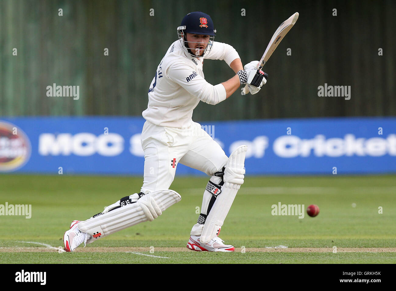 Jaik Mickleburgh in azione di ovatta per Essex - Cambridge MCCU vs ...
