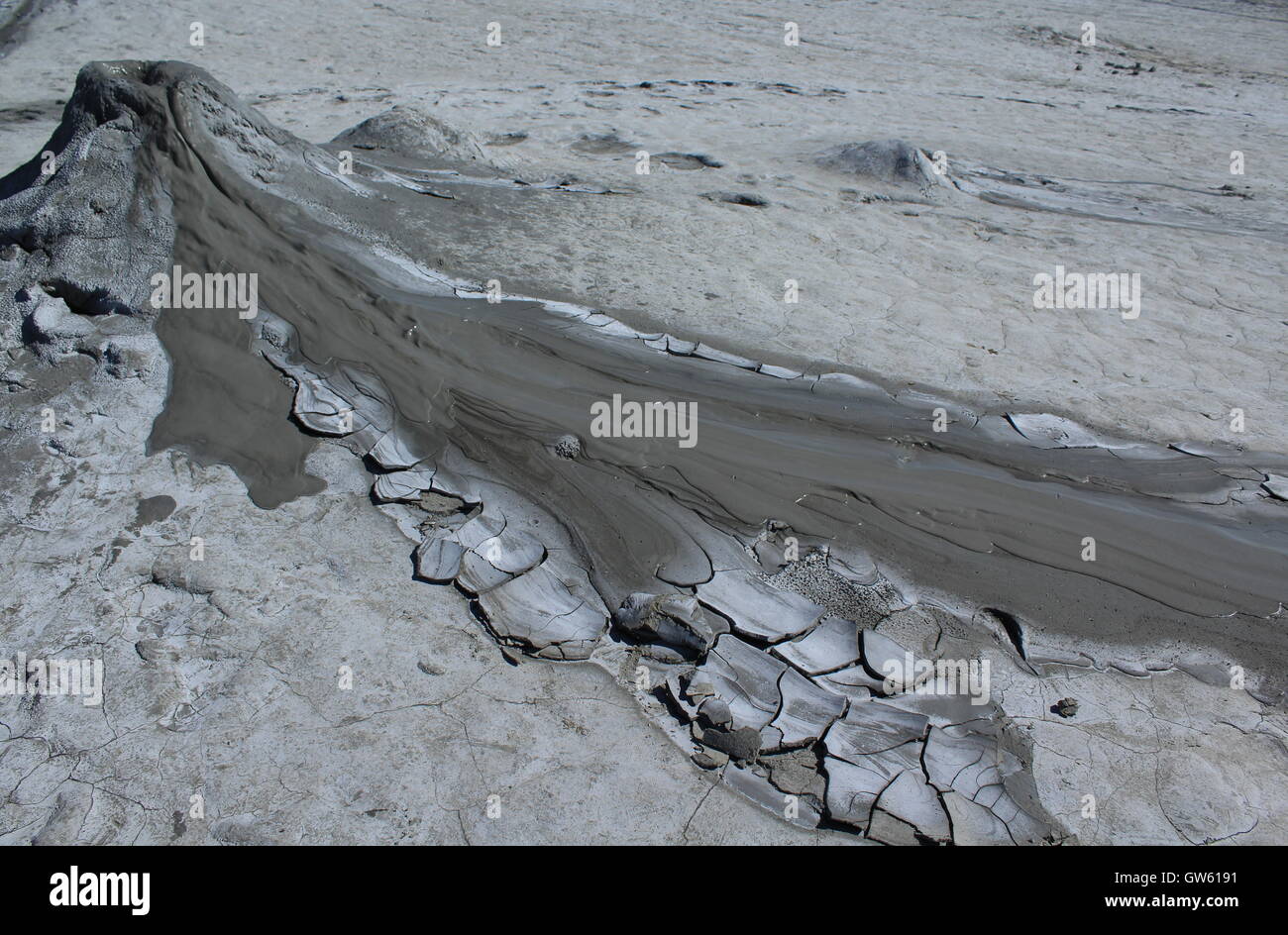 Fango bollente del cratere immagini e fotografie stock ad alta ...