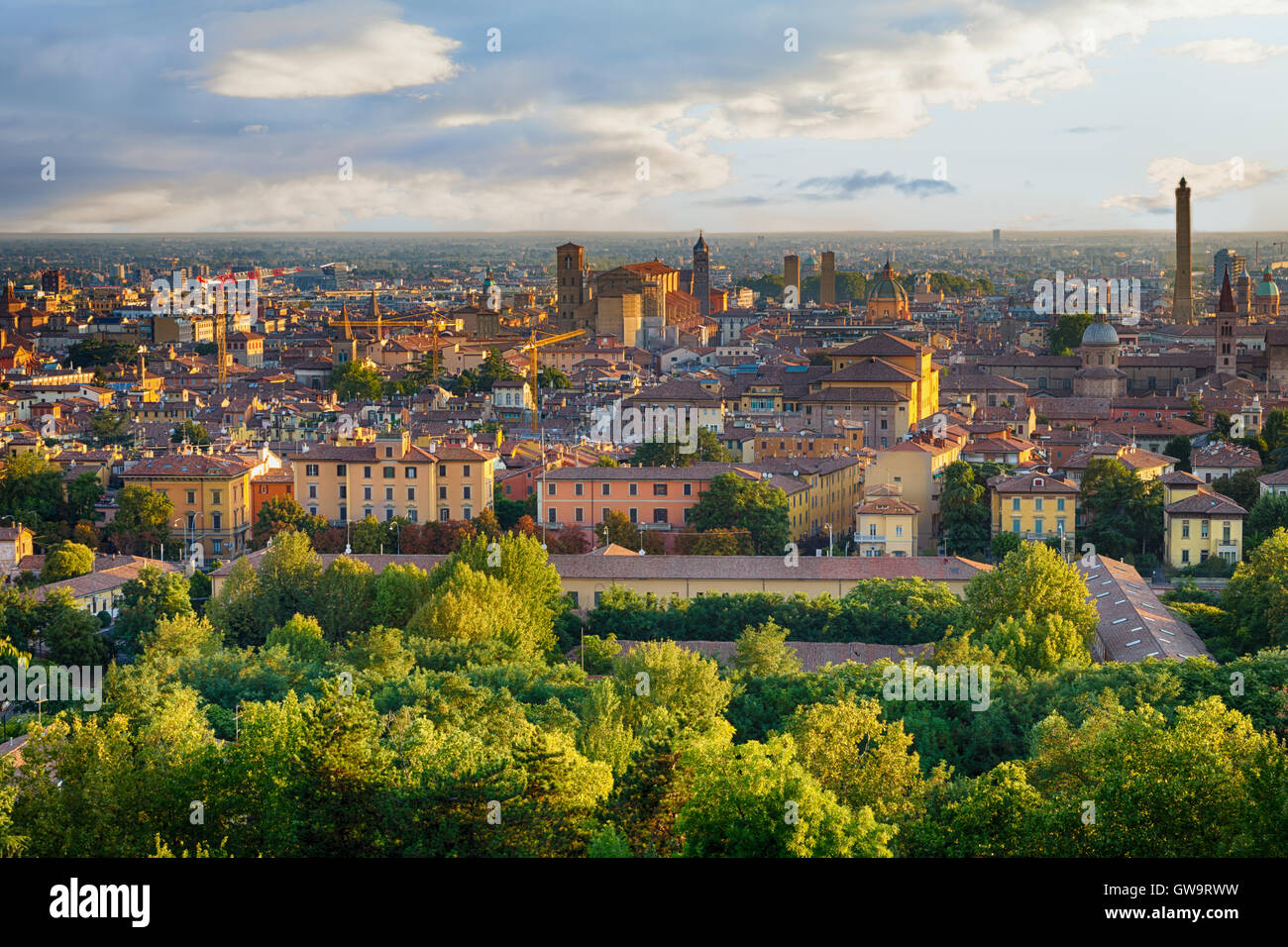 Bologna panoramica immagini e fotografie stock ad alta risoluzione - Alamy