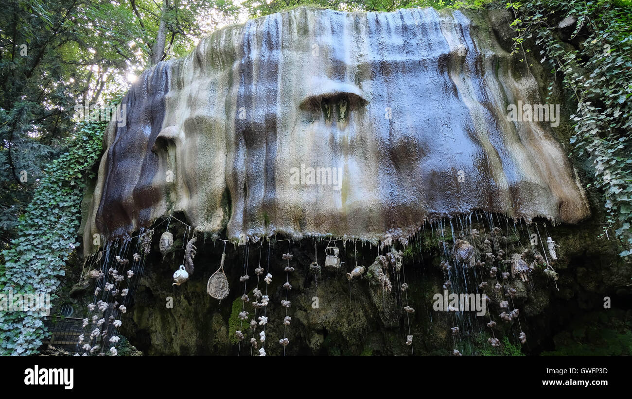 The petrifying well immagini e fotografie stock ad alta risoluzione - Alamy