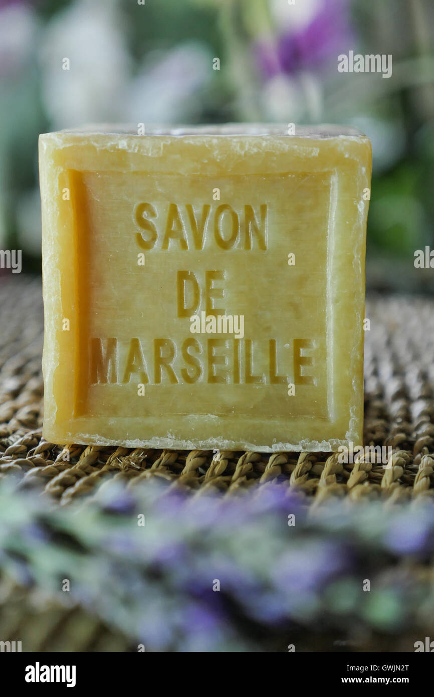 Sapone di marsiglia immagini e fotografie stock ad alta risoluzione - Alamy