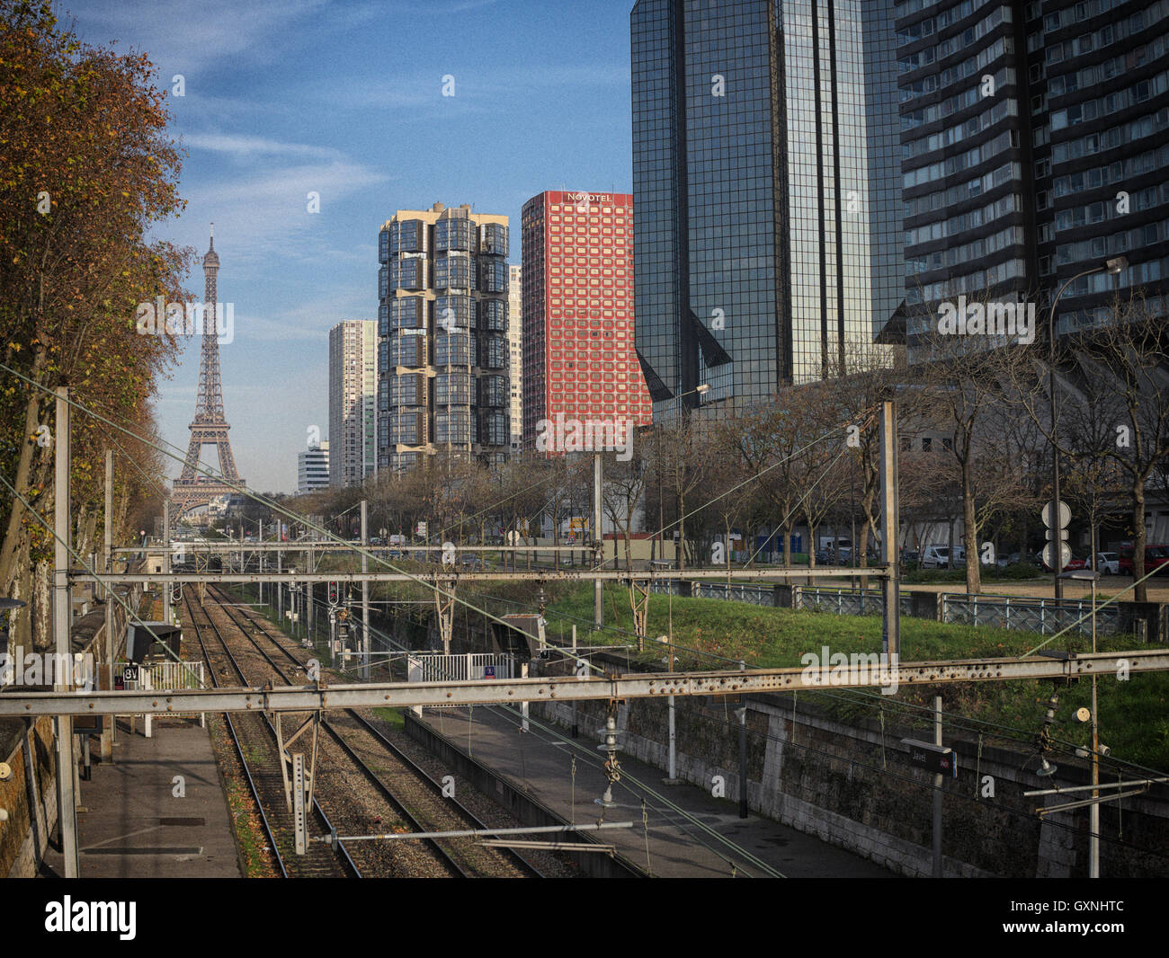 Parigi, la Città della Luce, è la capitale di Francia e uno dei più ...