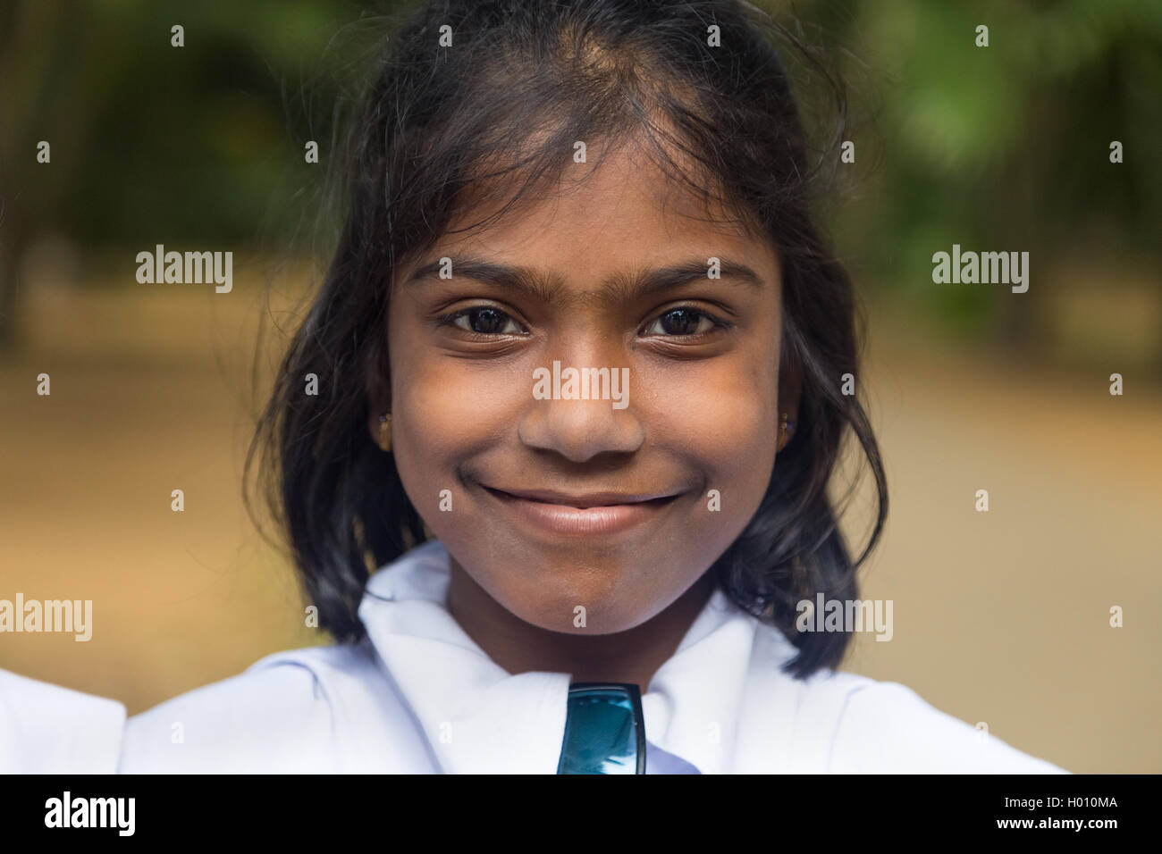 Ragazza Di Scuola Ritratto Uniforme Sri Lanka Immagini E Fotografie 7179
