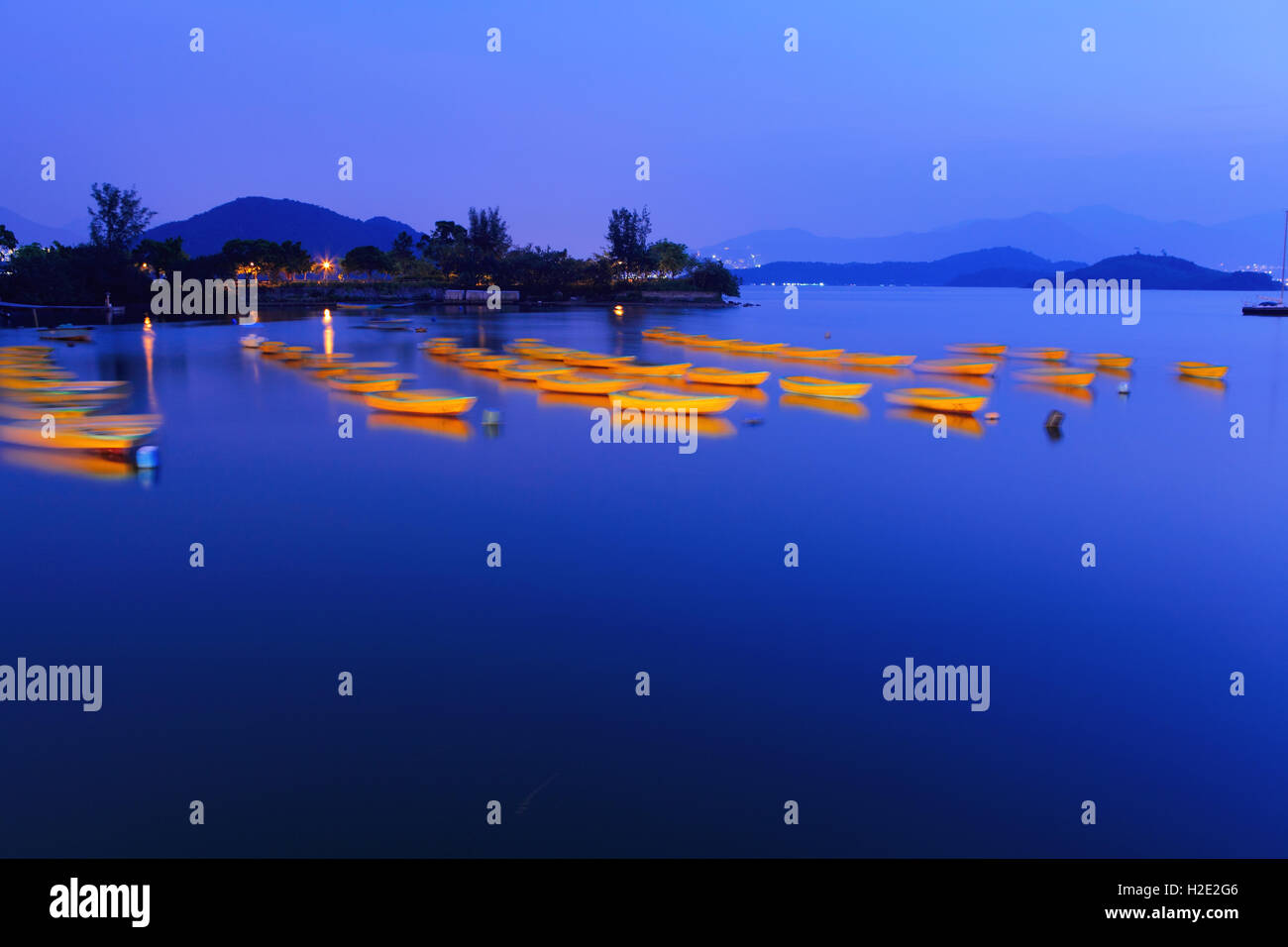 Barca nave mare immagini e fotografie stock ad alta risoluzione - Alamy