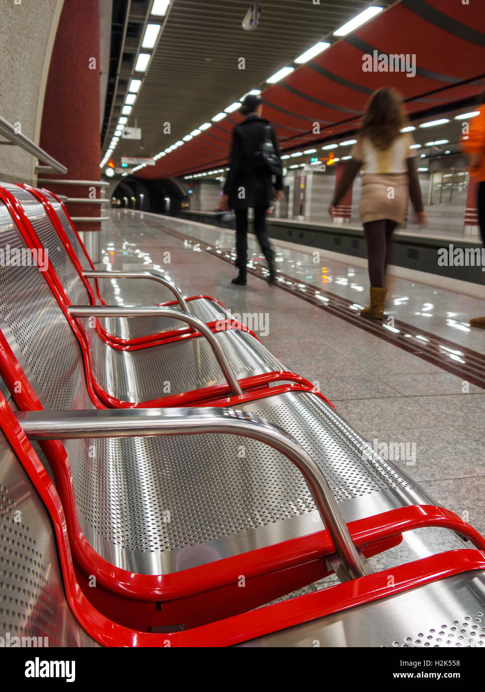 Linea 2 metro atene immagini e fotografie stock ad alta risoluzione - Alamy