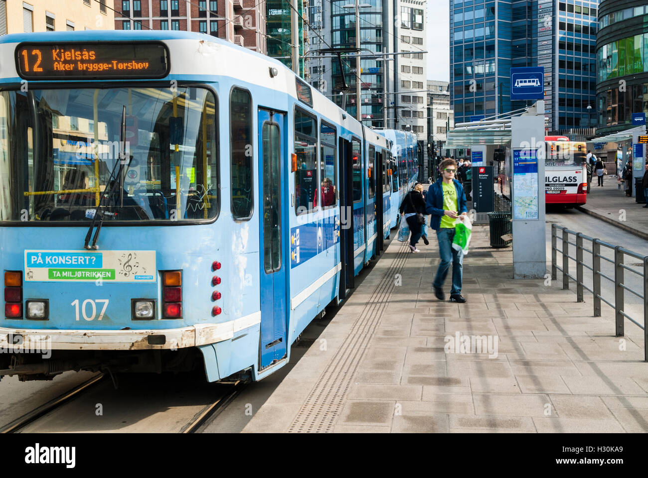 Stazione dei Tram di Oslo Norvegia Foto stock - Alamy