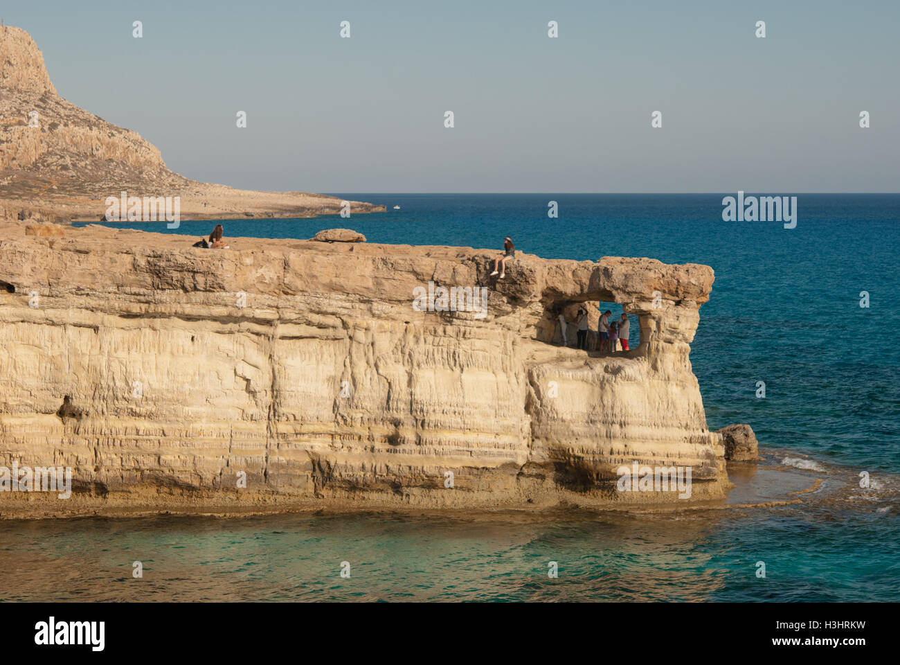 Ragazze cipriote immagini e fotografie stock ad alta risoluzione - Alamy