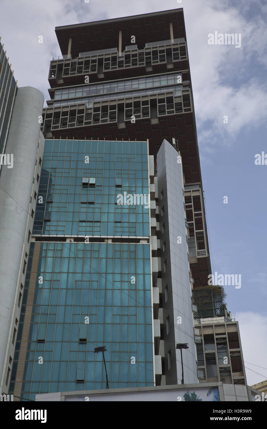 Antilia building mumbai india immagini e fotografie stock ad alta ...