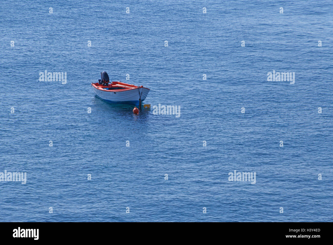 Barca di mare greca immagini e fotografie stock ad alta risoluzione - Alamy