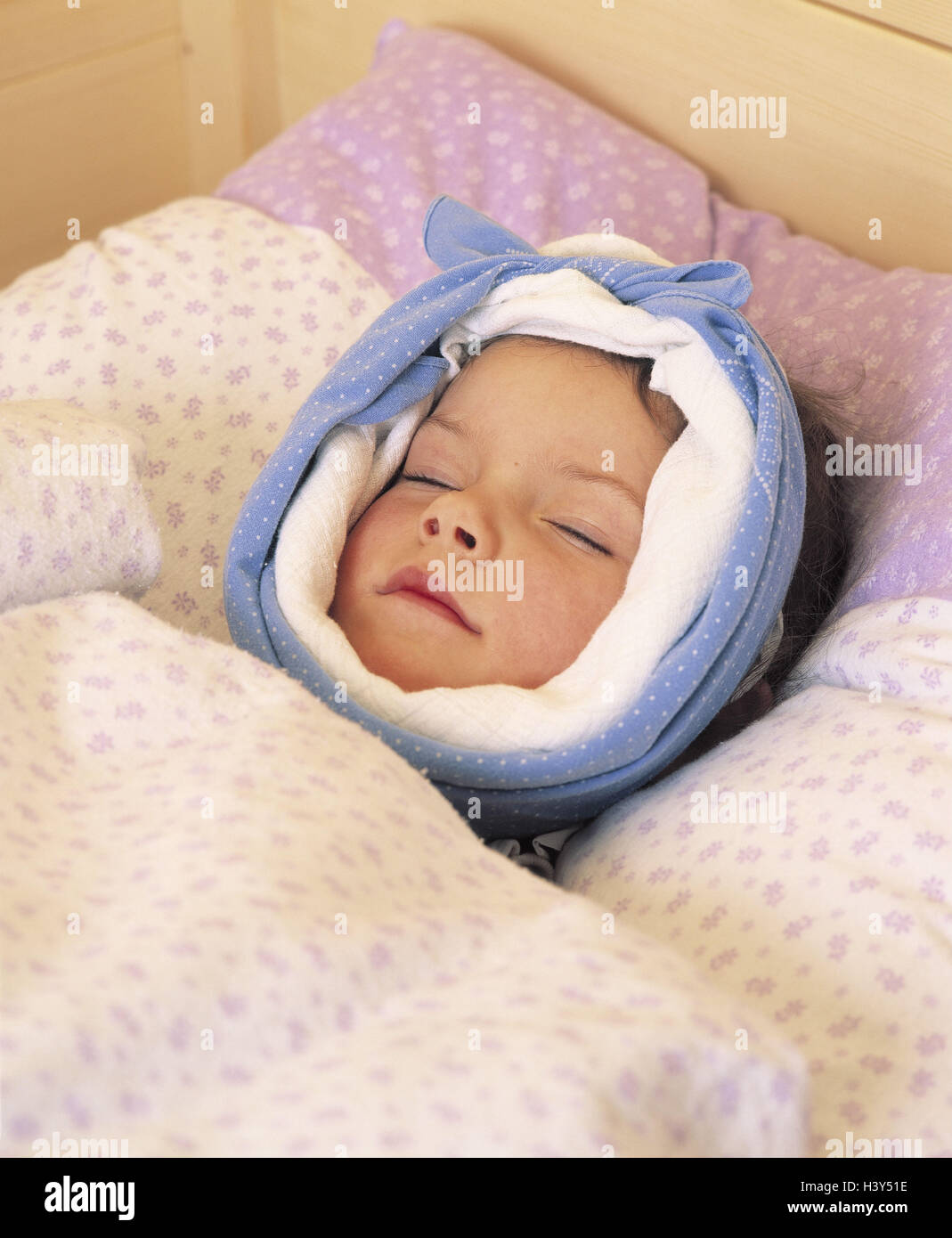 Parotitis epidémica immagini e fotografie stock ad alta risoluzione - Alamy