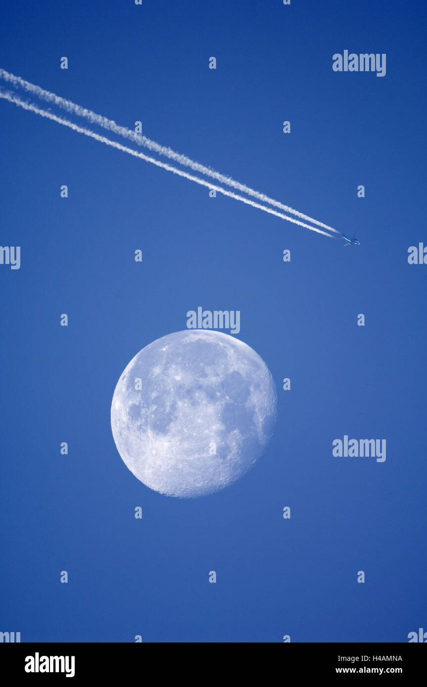 Aereo di notte immagini e fotografie stock ad alta risoluzione - Alamy