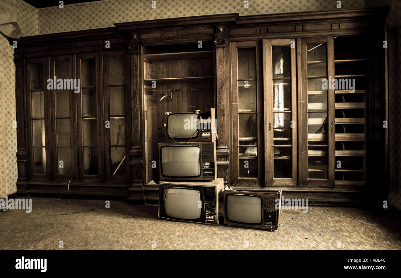Tv vecchia immagini e fotografie stock ad alta risoluzione - Alamy