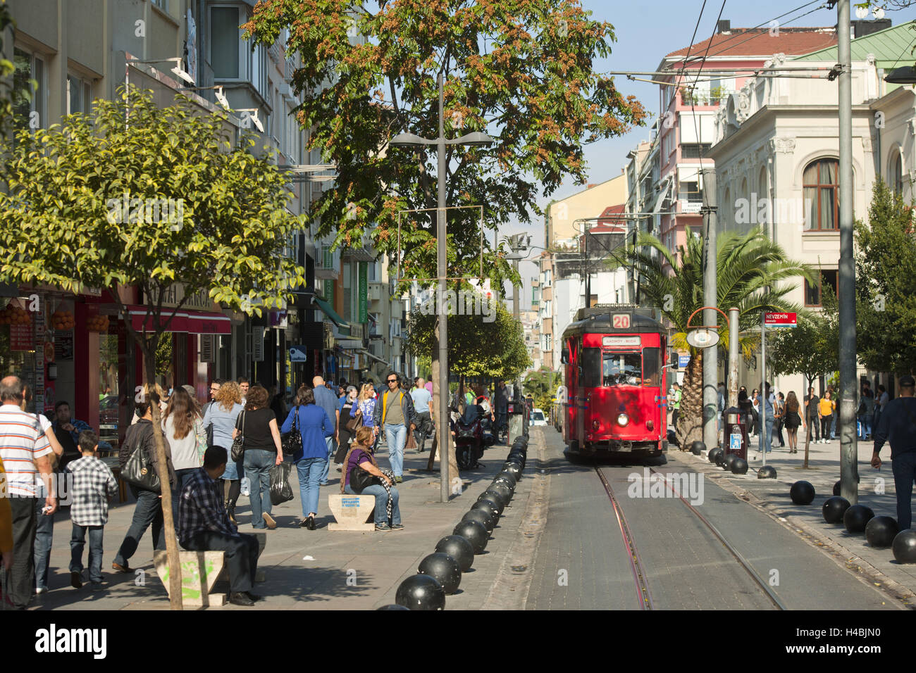 Turchia, Istanbul, Kadiköy, storico tram Kadiköy-Moda in ...