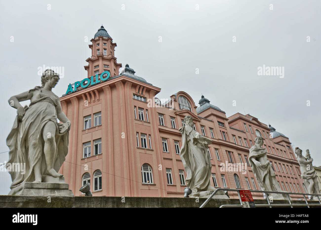 Austrian cinema immagini e fotografie stock ad alta risoluzione - Alamy