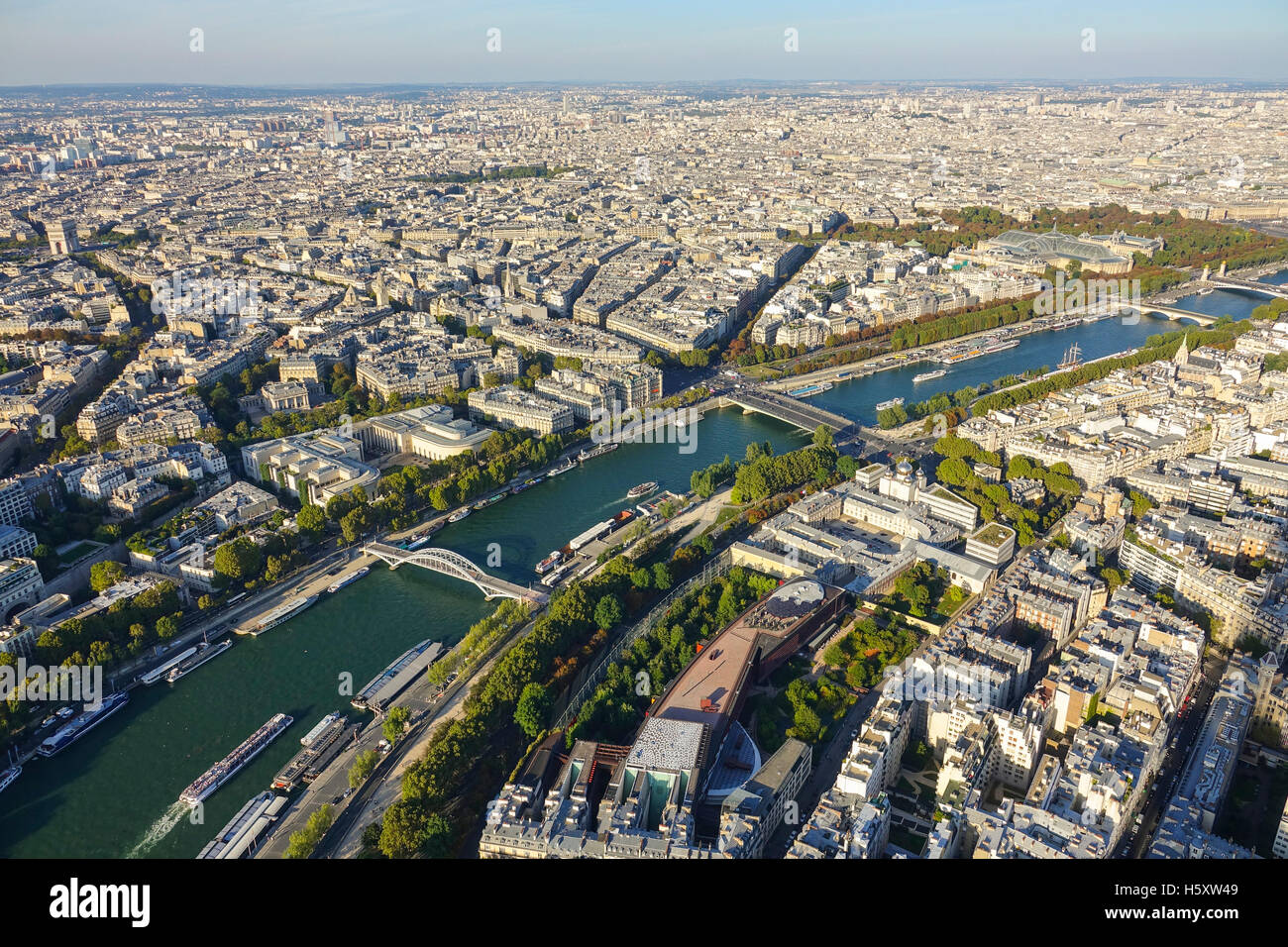Il fiume Senna nella città di Parigi - bella vista aerea dalla Torre ...