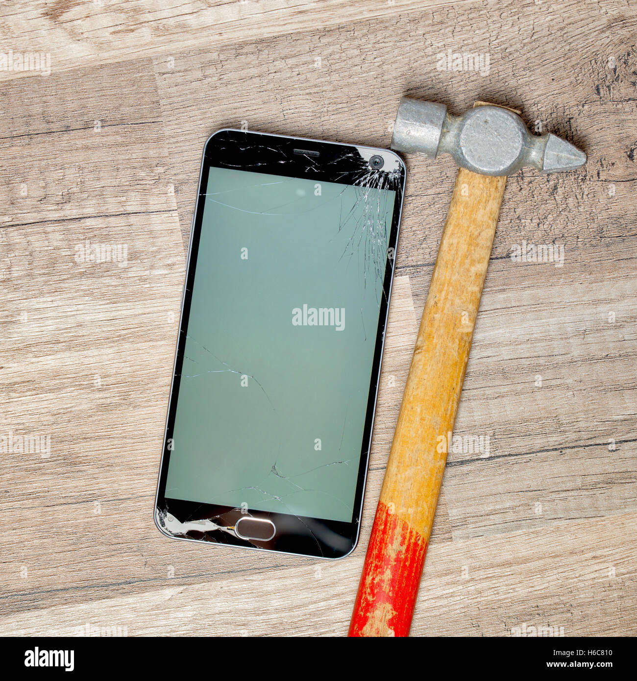 Schermo del telefono rotto immagini e fotografie stock ad alta ...