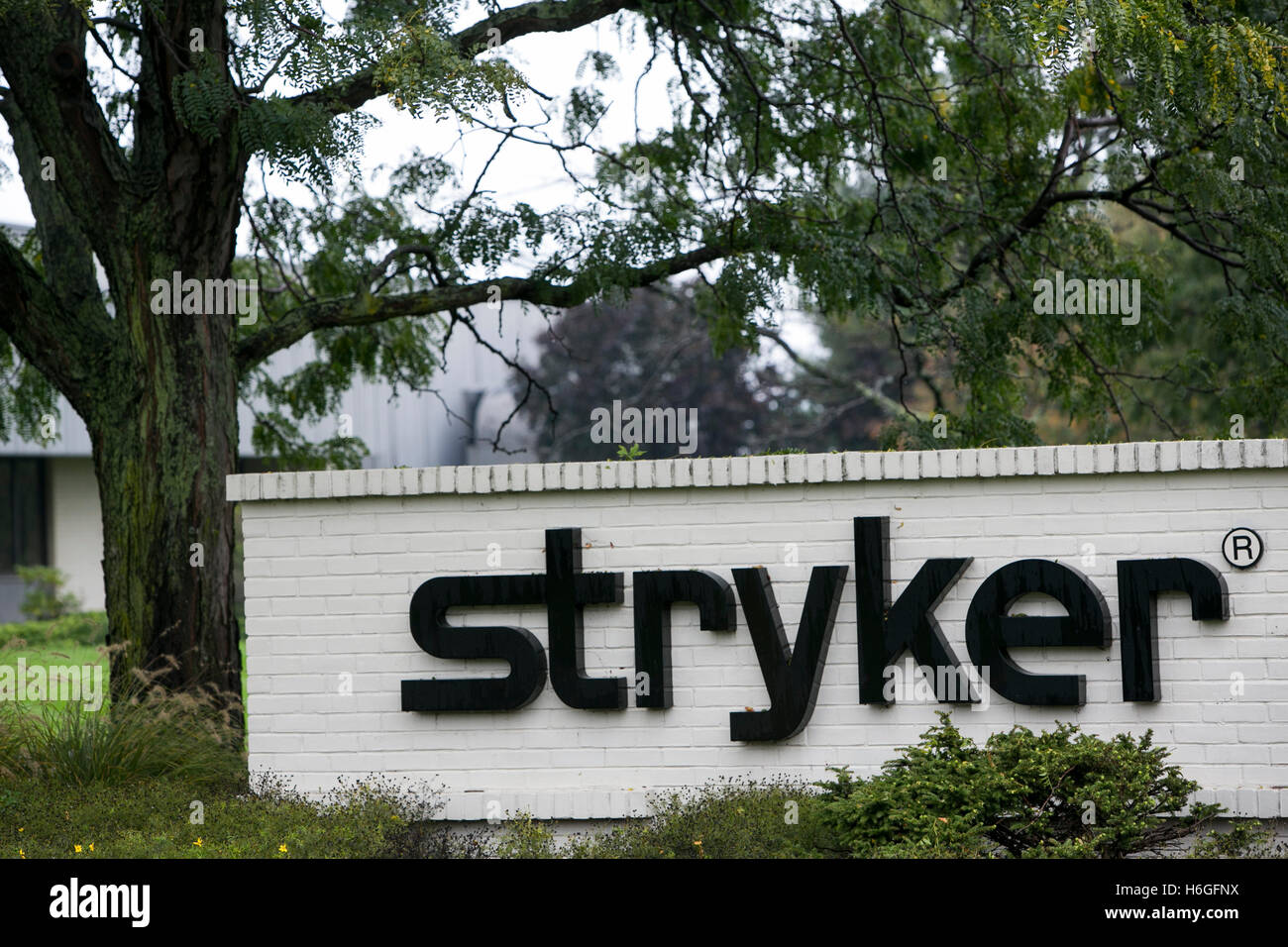 Stryker logo immagini e fotografie stock ad alta risoluzione - Alamy