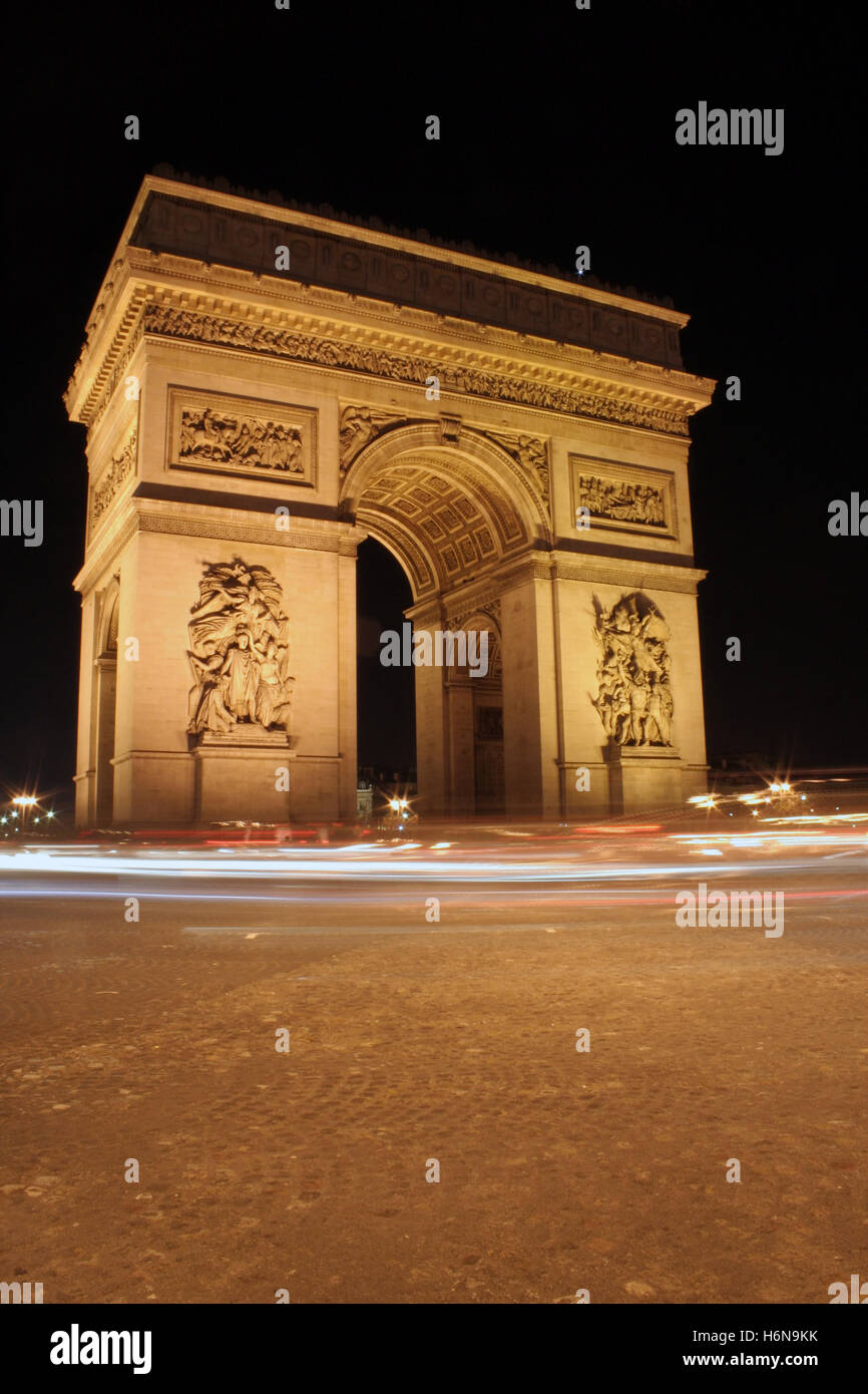 Edifici storici parigi immagini e fotografie stock ad alta risoluzione ...