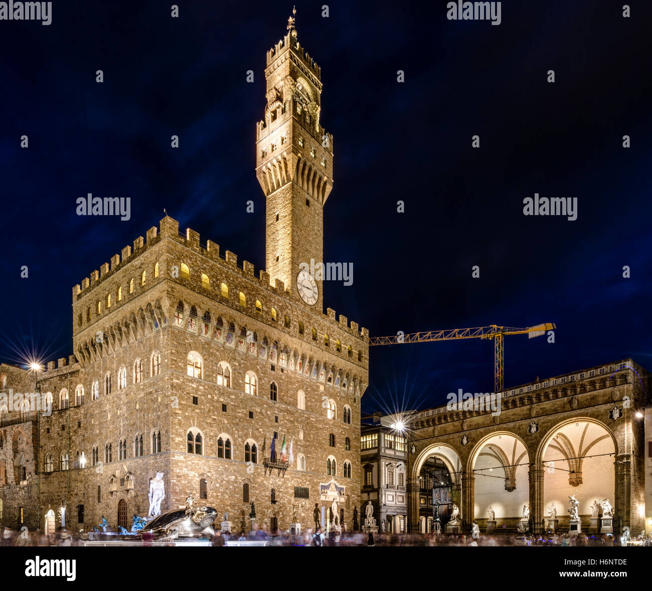 Palazzo della signoria firenze notte immagini e fotografie stock ad ...