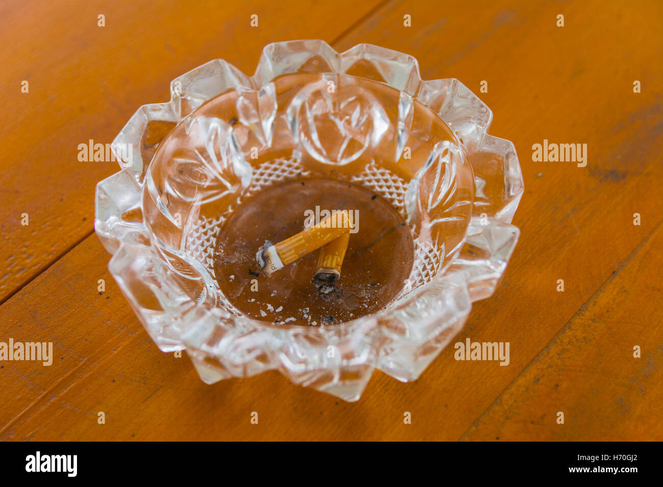 Inquinamento da sigaretta immagini e fotografie stock ad alta risoluzione - Alamy