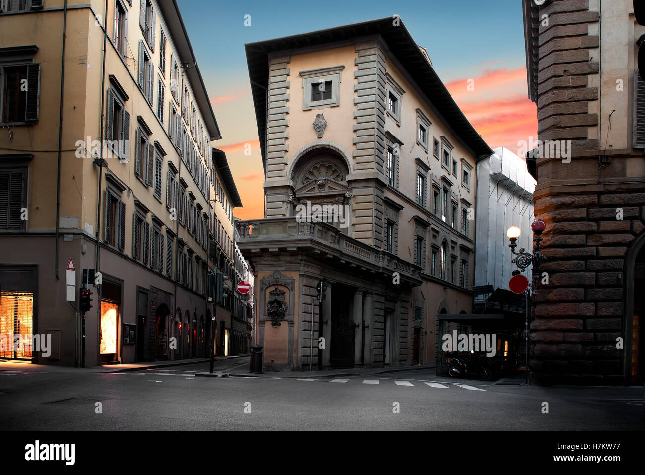 Casa di firenze immagini e fotografie stock ad alta risoluzione - Alamy