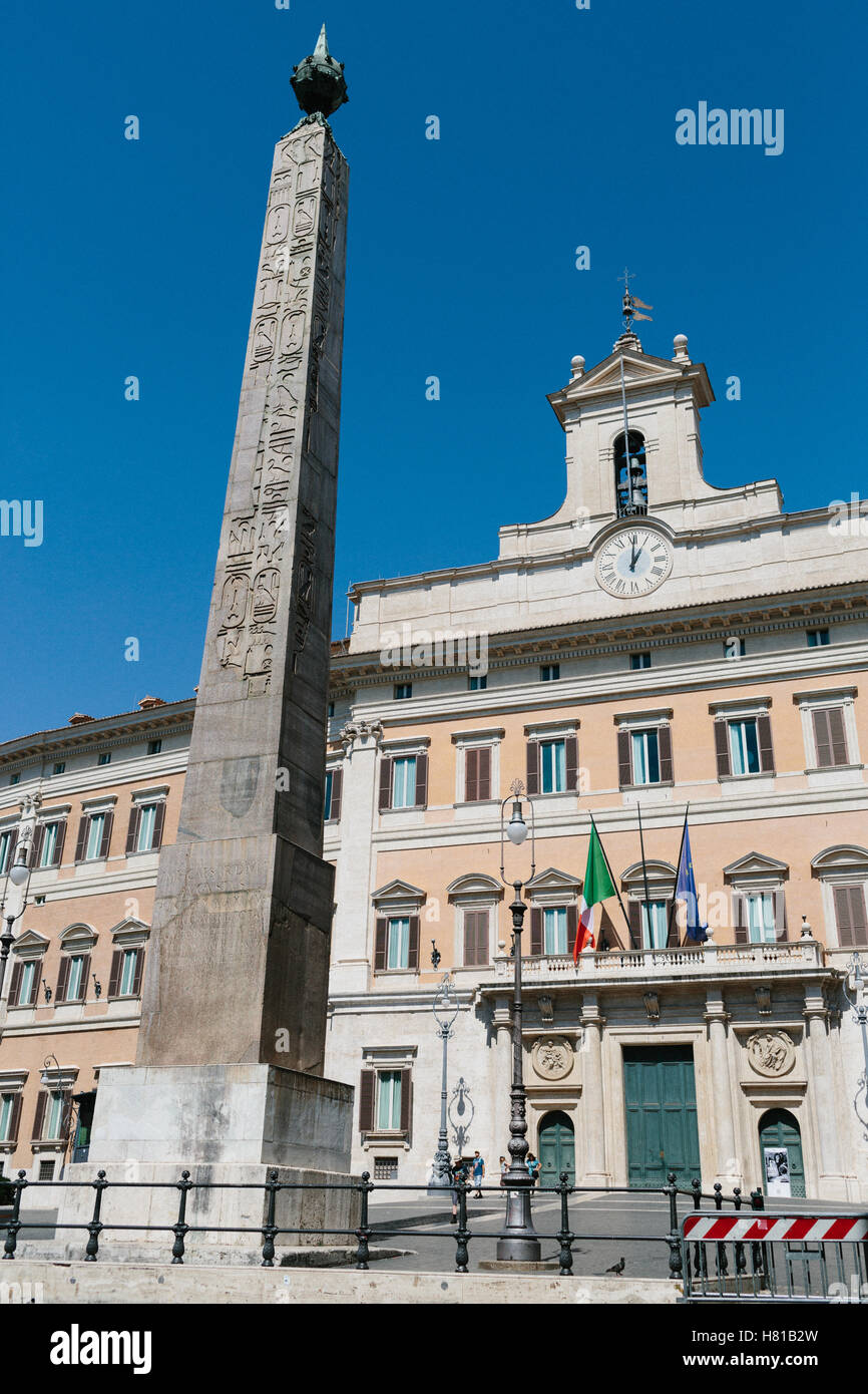 Palazzo dei montecitori immagini e fotografie stock ad alta risoluzione ...