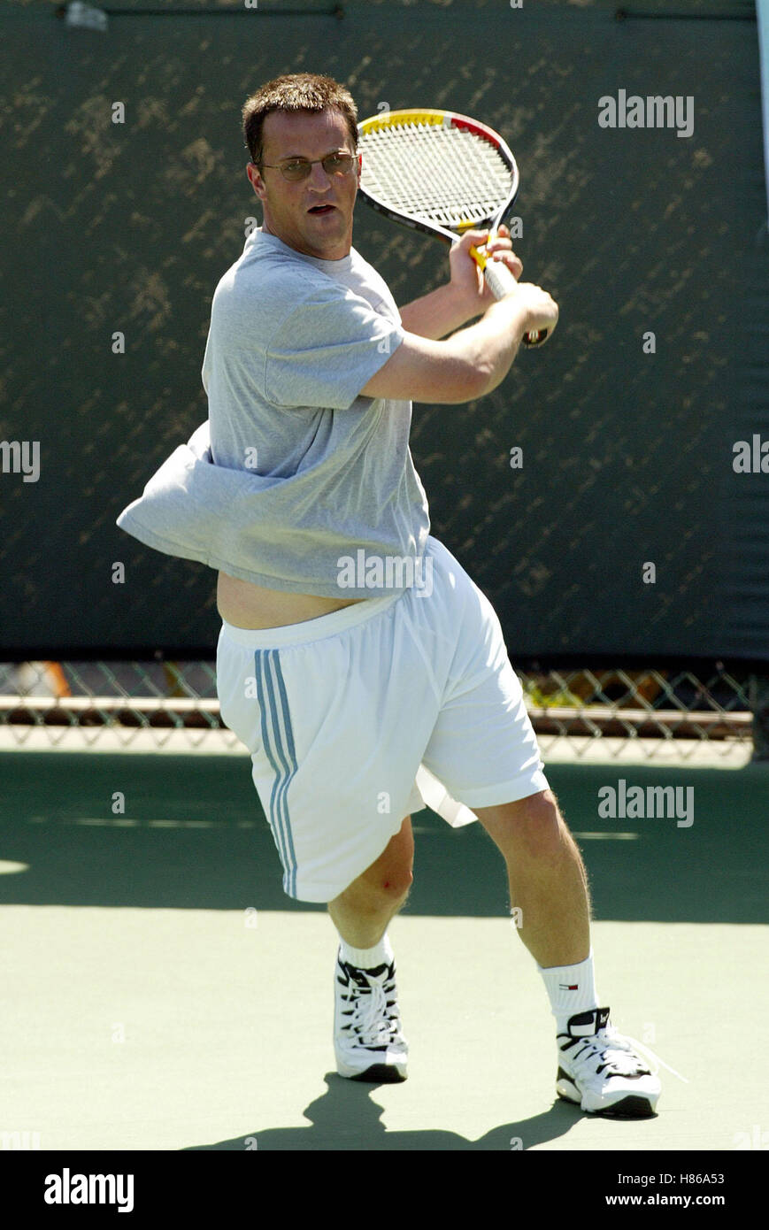 Matthew perry 1st celebrity tennis immagini e fotografie stock ad alta ...