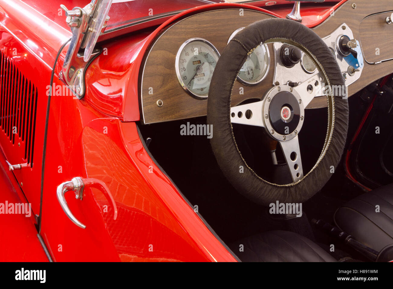 Rosso mg td immagini e fotografie stock ad alta risoluzione - Alamy