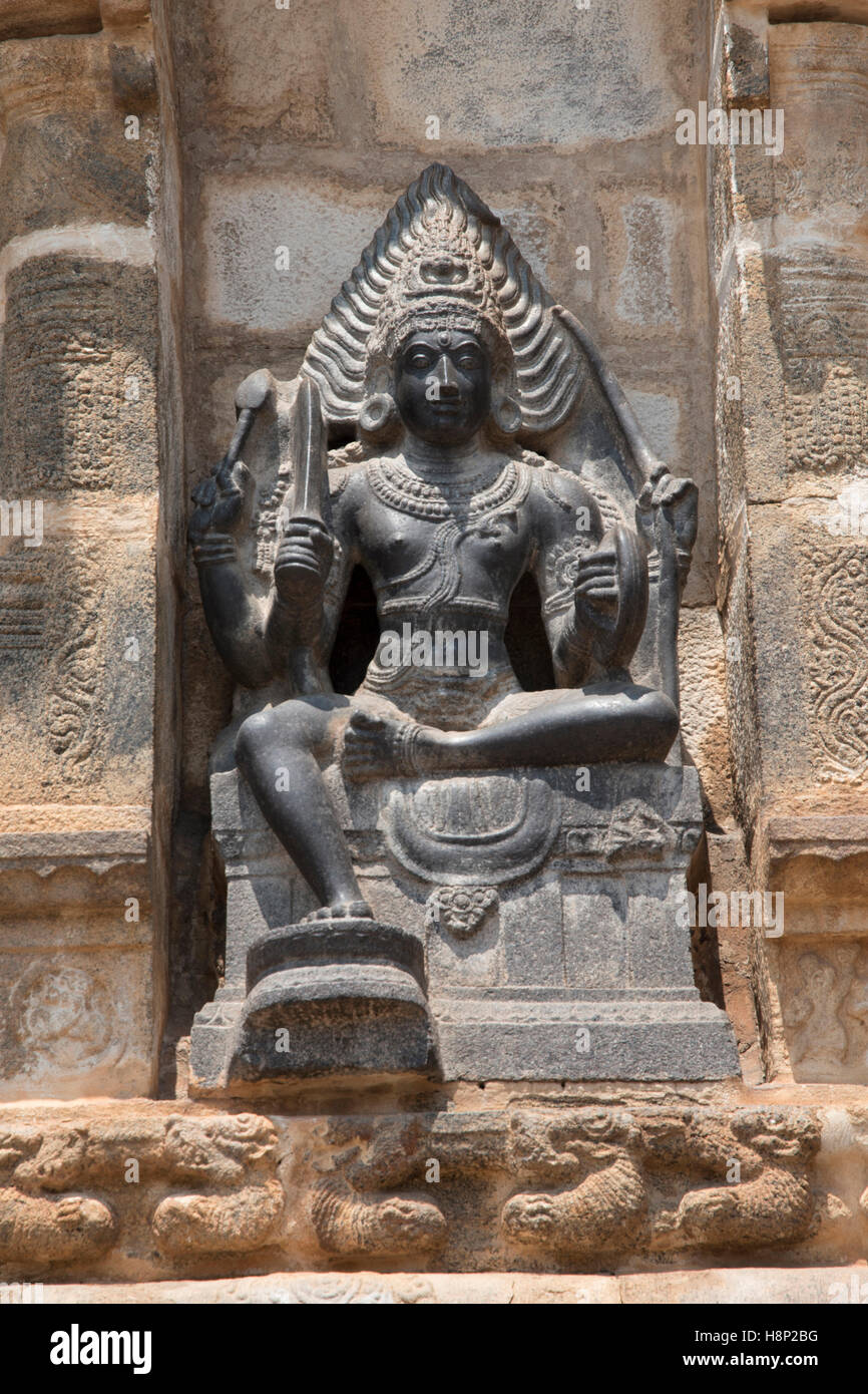 Temibile scultura in rilievo immagini e fotografie stock ad alta ...