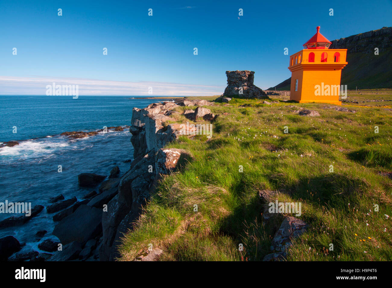 Faro islanda immagini e fotografie stock ad alta risoluzione - Alamy