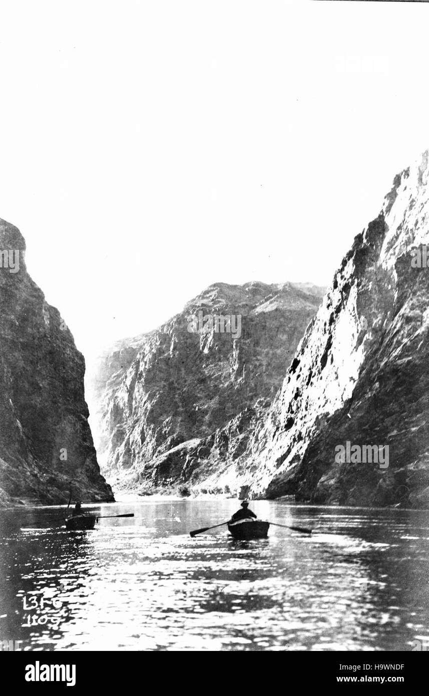 Una fotografia storica del fiume Colorado al Grand Canyon National Park ...