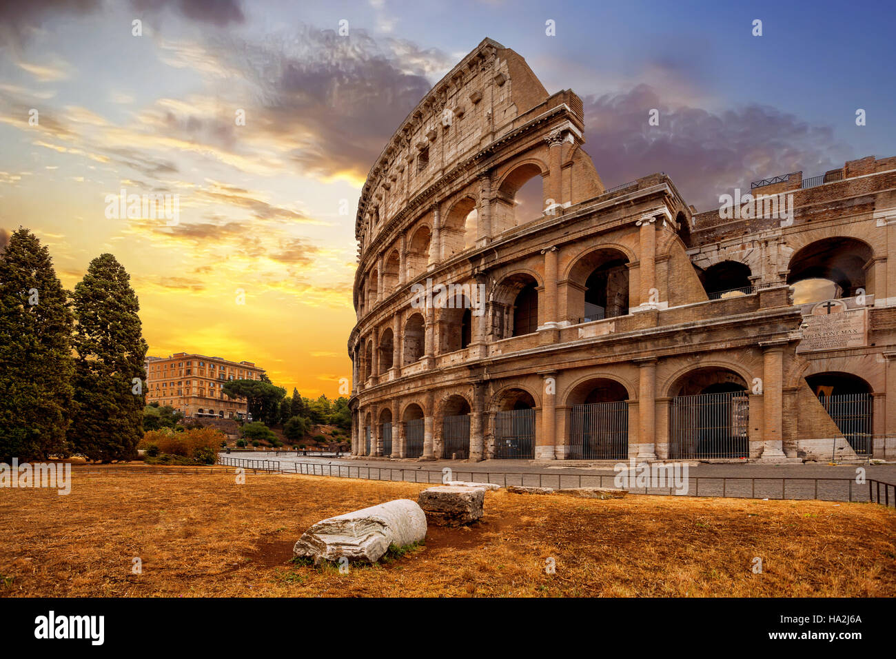 Struttura del colosseo immagini e fotografie stock ad alta risoluzione ...