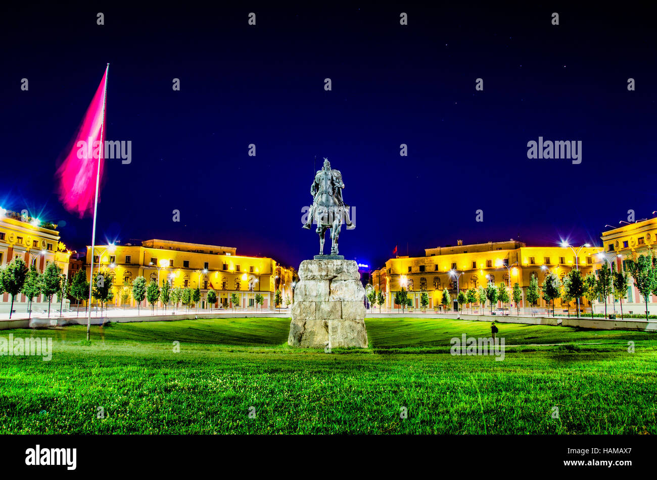 Piazza skanderbeg albania immagini e fotografie stock ad alta ...
