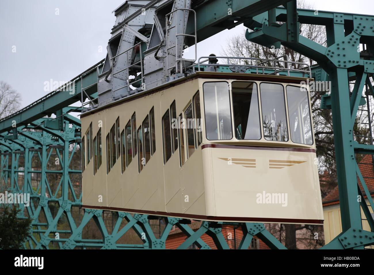 Schwebebahn deutschland immagini e fotografie stock ad alta risoluzione ...