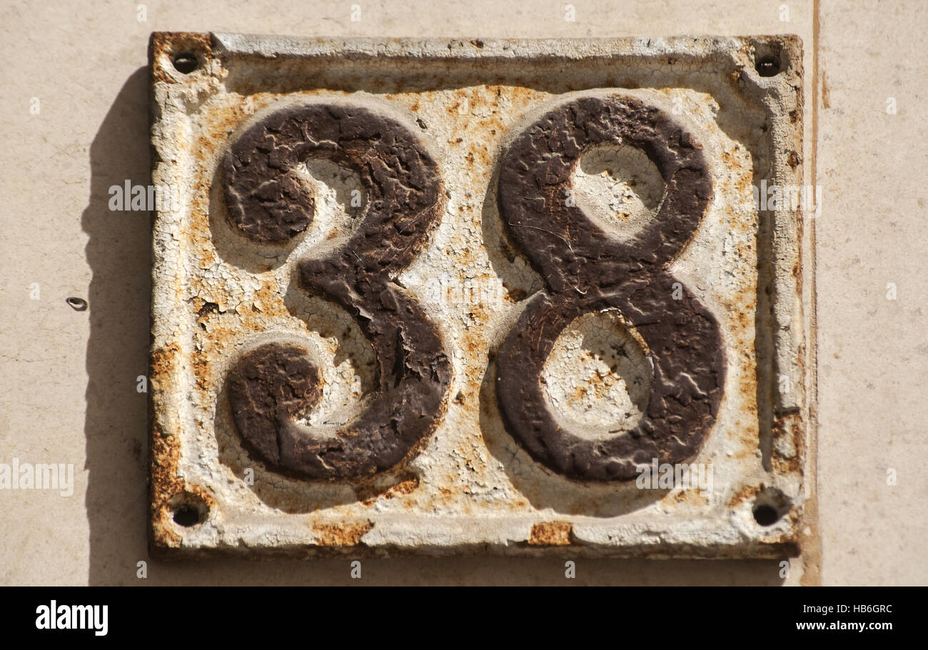 Number 38 sign immagini e fotografie stock ad alta risoluzione - Alamy