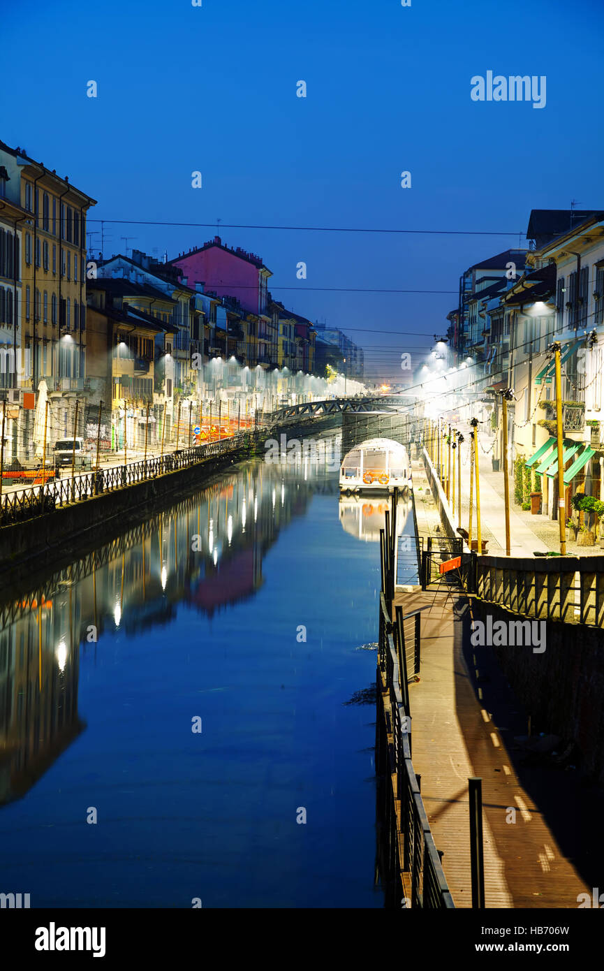 Naviglio grande milano immagini e fotografie stock ad alta risoluzione ...