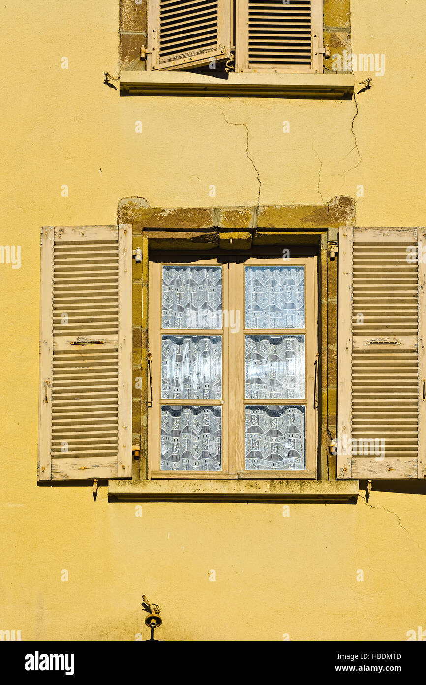 Finestre in stile francese immagini e fotografie stock ad alta ...