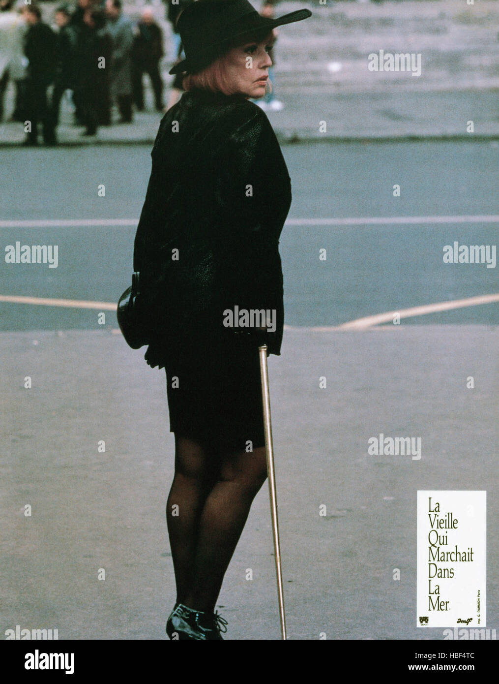 La vecchia signora che camminava nel mare, (aka LA VIEILLE QUI MARCHAIT ...