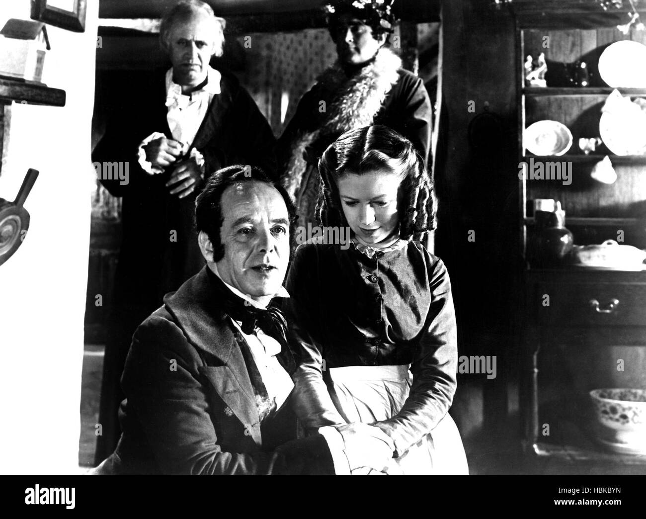 SCROOGE, (aka A Christmas Carol), in senso orario: Mervyn Johns ...