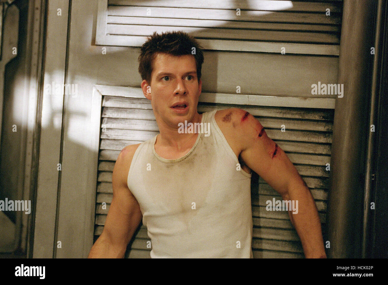 RESIDENT EVIL, Eric Mabius, 2002. ©Sony Pictures/cortesia Everett ...