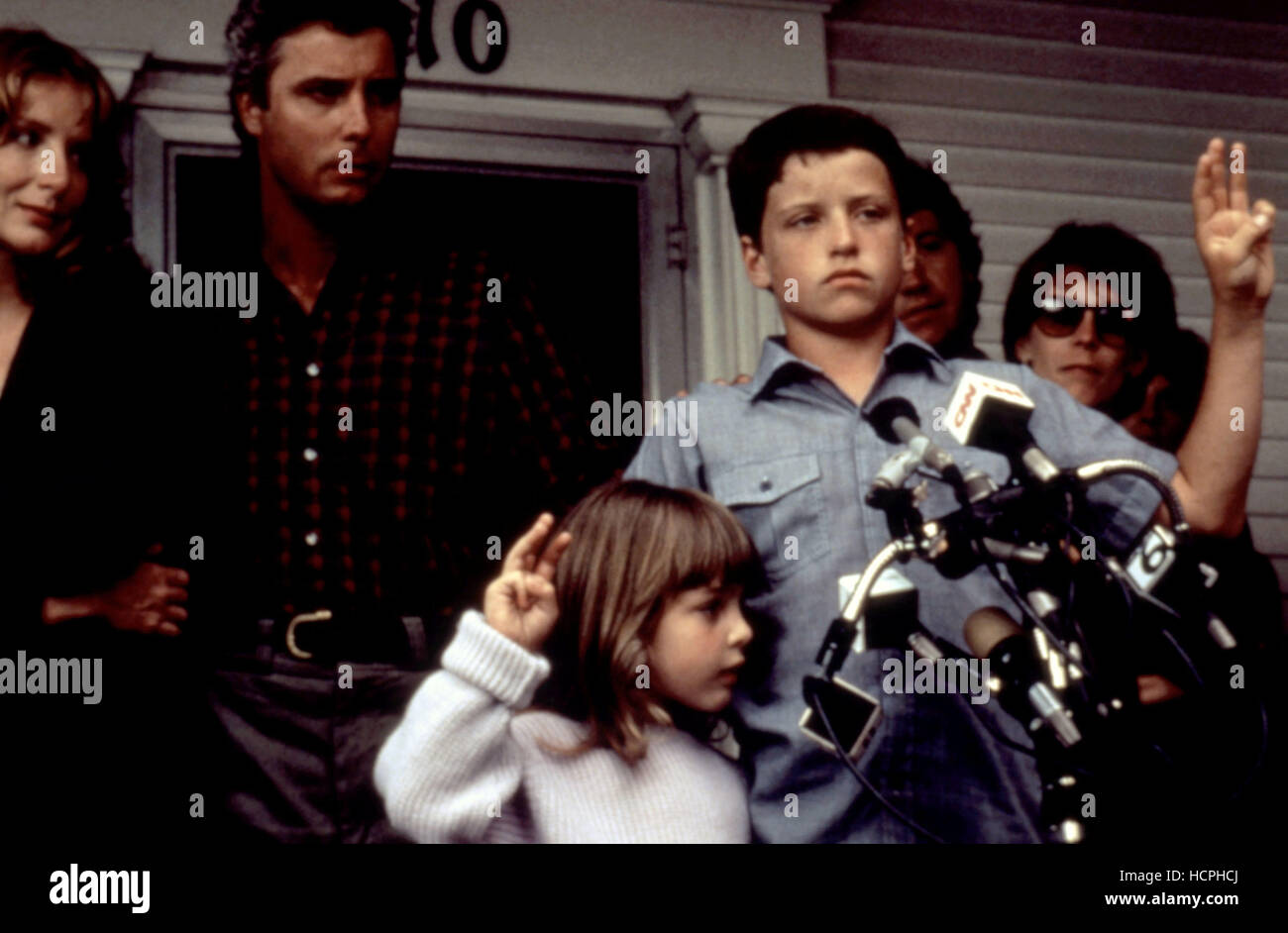 AMAZING GRACE E CHUCK, Frances Conroy, William L. Petersen, Cortney ...
