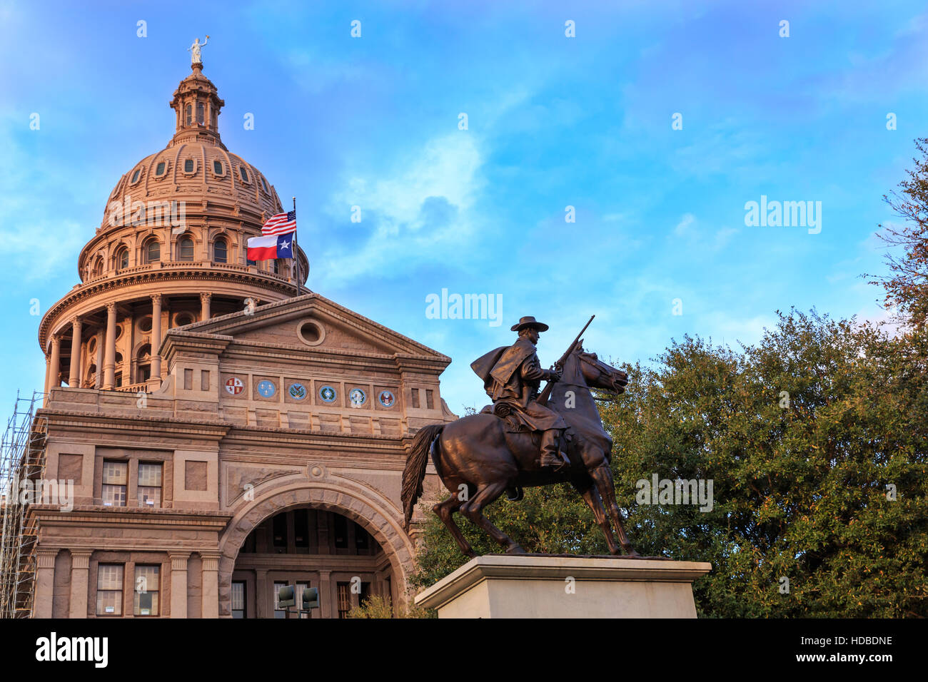 Texas ranger statue immagini e fotografie stock ad alta risoluzione - Alamy