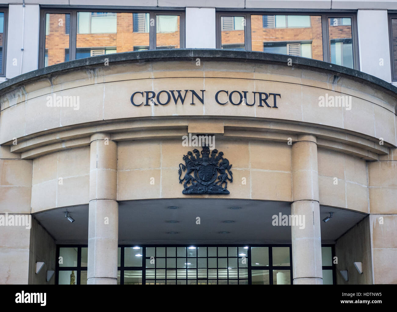 The crown court immagini e fotografie stock ad alta risoluzione - Alamy